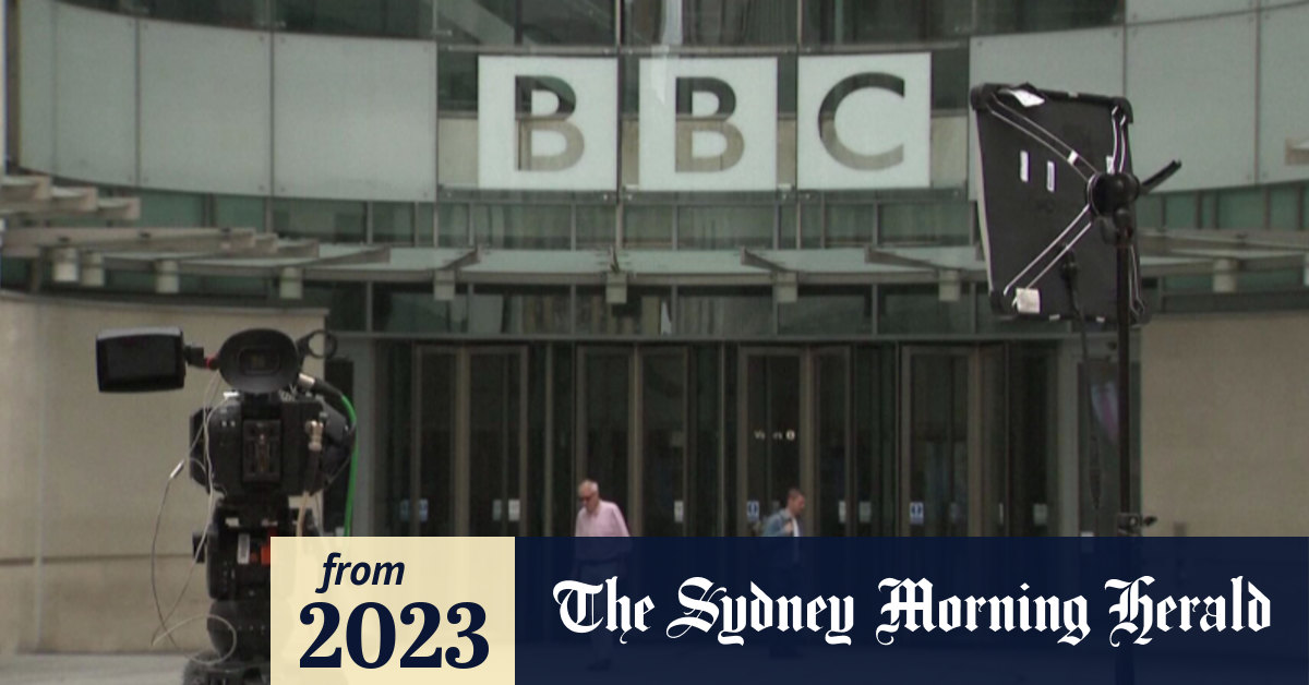 Video Bbc Suspends Male Presenter Over Allegations He Paid For